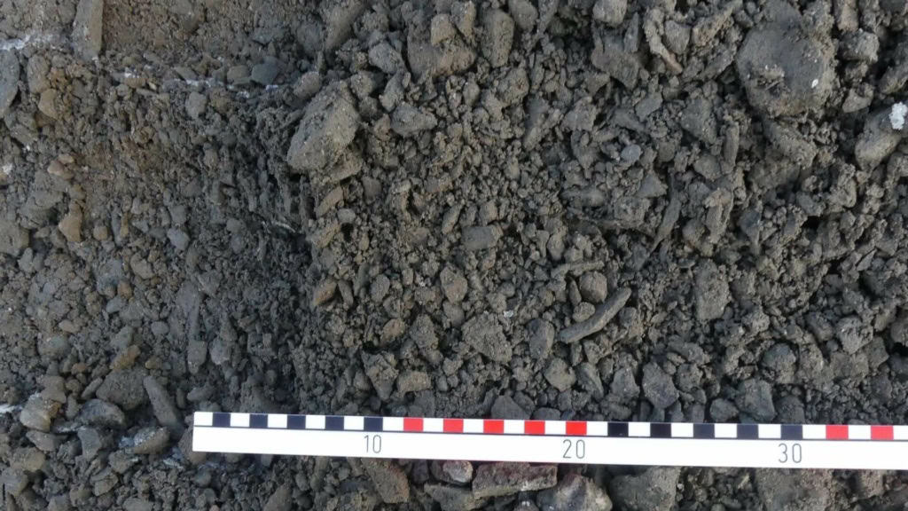 Pukk og Grus -Hos Feiring Bruk får du det du trenger av pukk og grus.